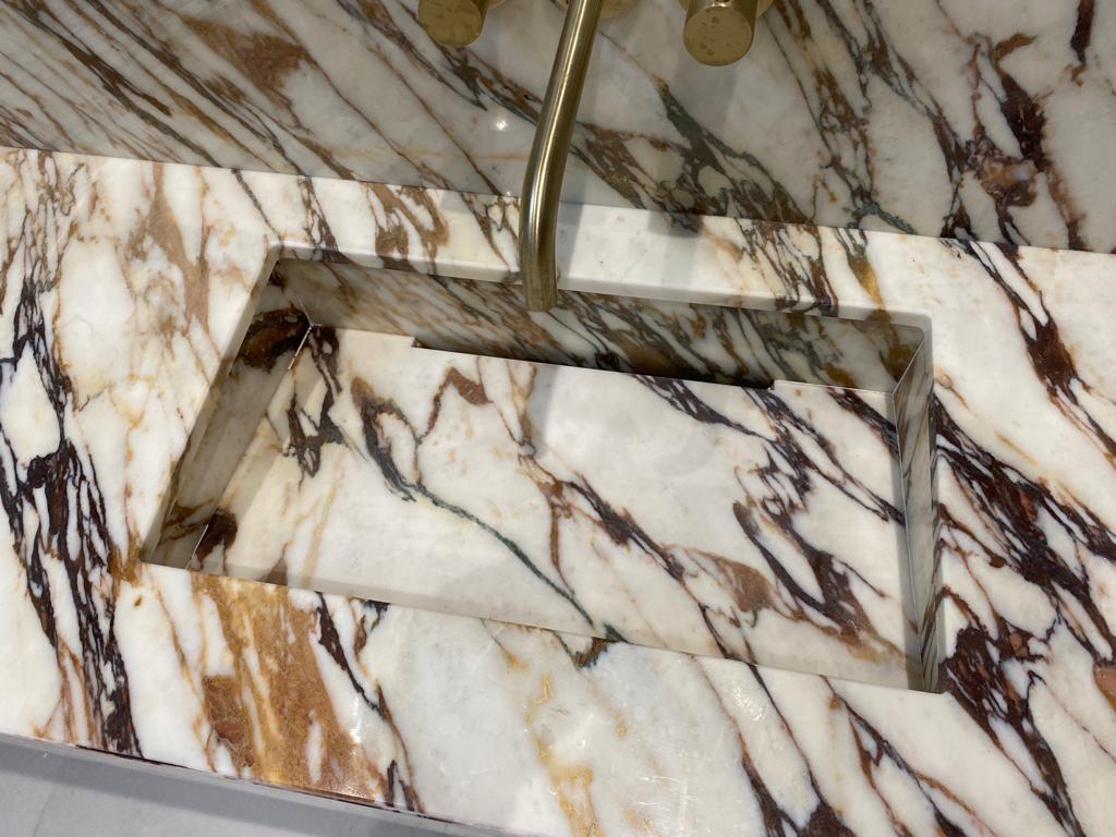 Calacatta Viola Vanity Unit